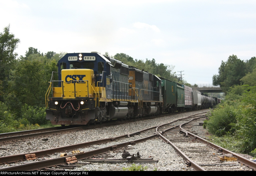 CSX Q370 at Rossville, MD
